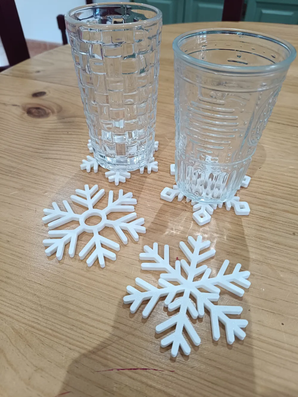 Snowflake Coaster Set by Longevity MakerWorld: Download Free 3D Models