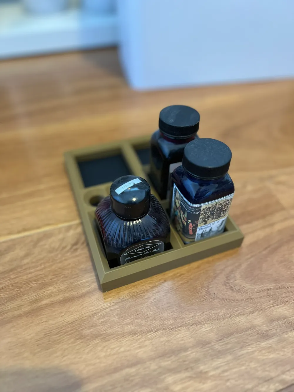 Ink bottle holder by Icehorn - MakerWorld