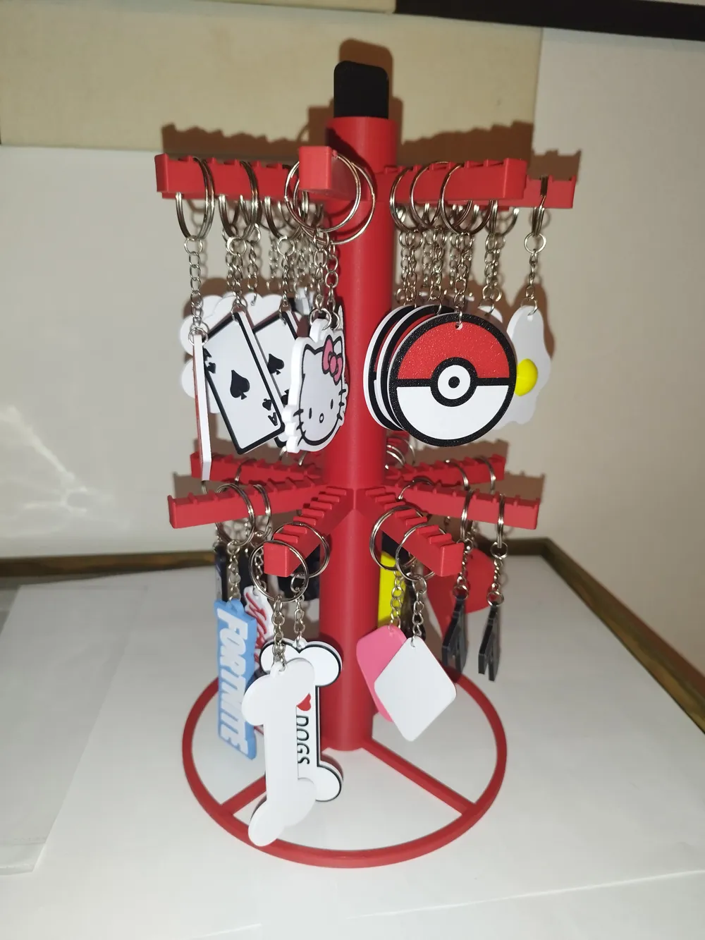 Keychain Stand rotating, whit Editable Price Tag - Free 3D Print Model ...