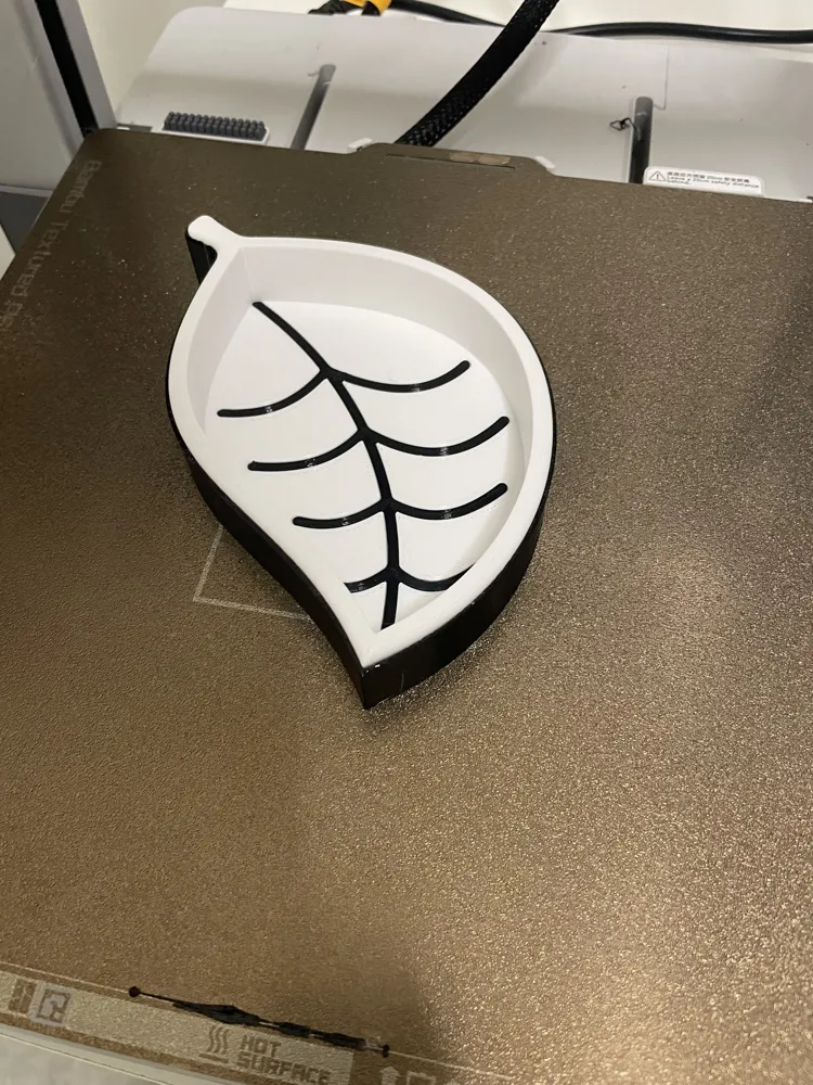 Leaf-shaped catch-all tray (NO AMS) - Free 3D Print Model - MakerWorld