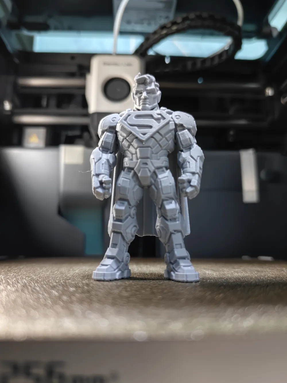 Superman Mecánico por Osmand MakerWorld: Descarga Modelos 3D Gratuitos
