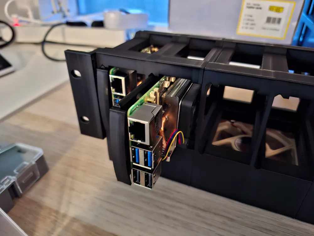 Raspberry PI 5 Rack with 80mm fans by TechMinerLab MakerWorld: Download ...