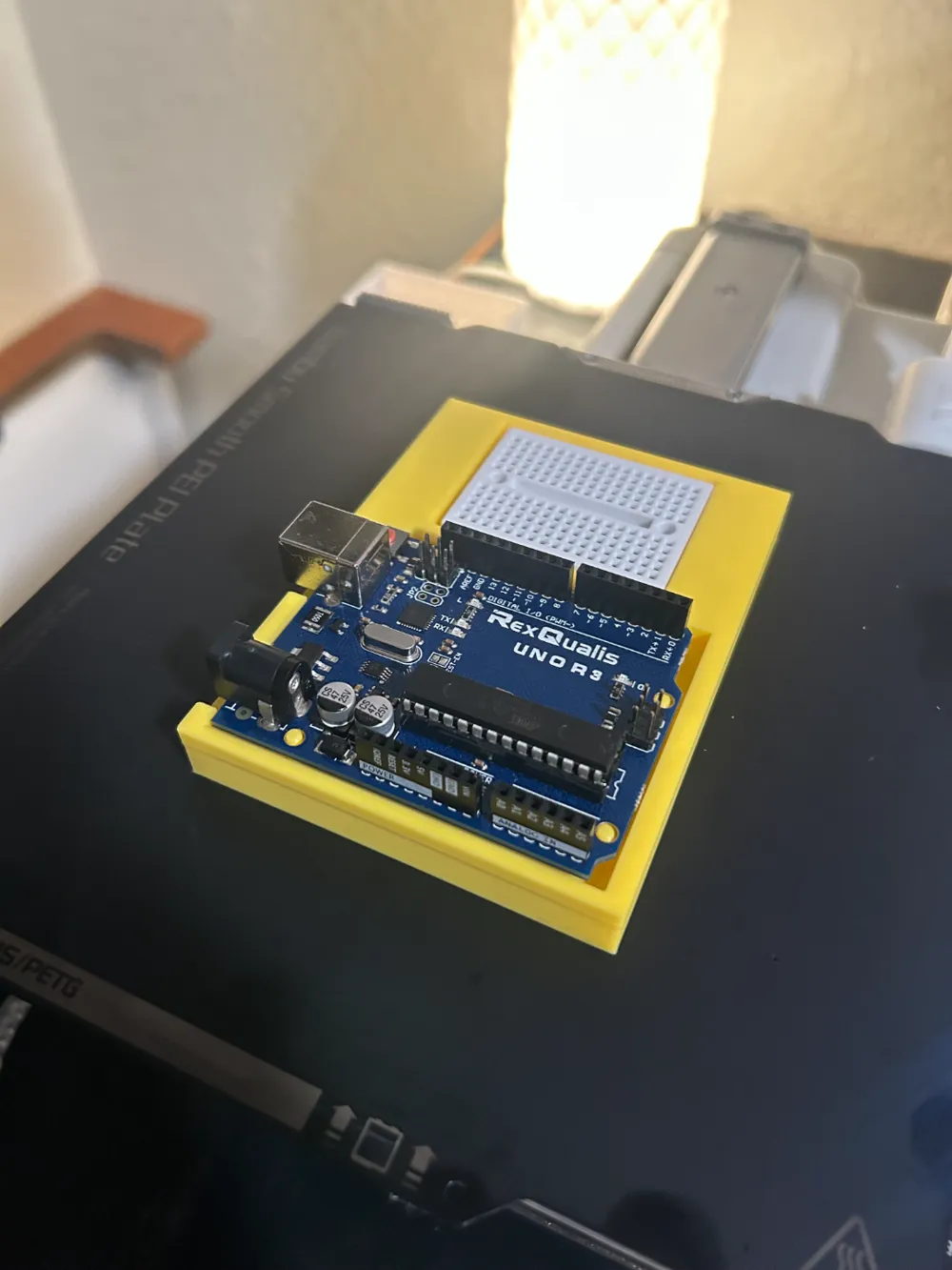 Arduino Uno Mini Breadboard Holder by JG3D - MakerWorld