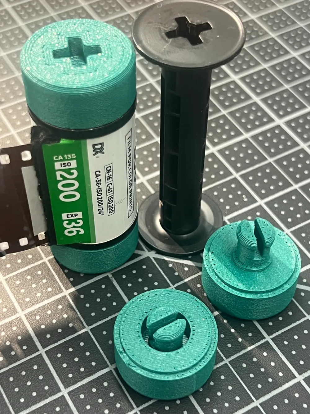 [True Size] 120- 35mm Spool Adapter film spool by OZONE MakerWorld ...