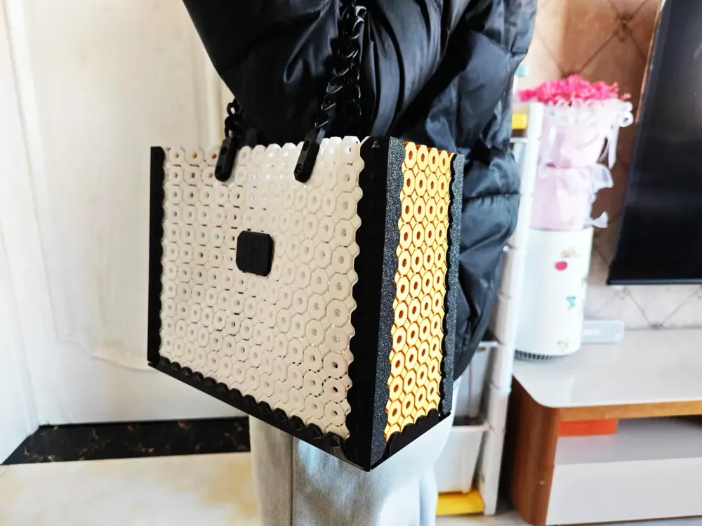 Flexible Handbag - Free 3D Print Model - MakerWorld