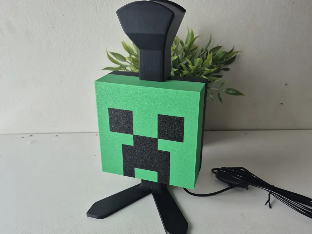 Minecraft Creeper Headphone Stand by Nismo3Dprint MakerWorld: Download ...