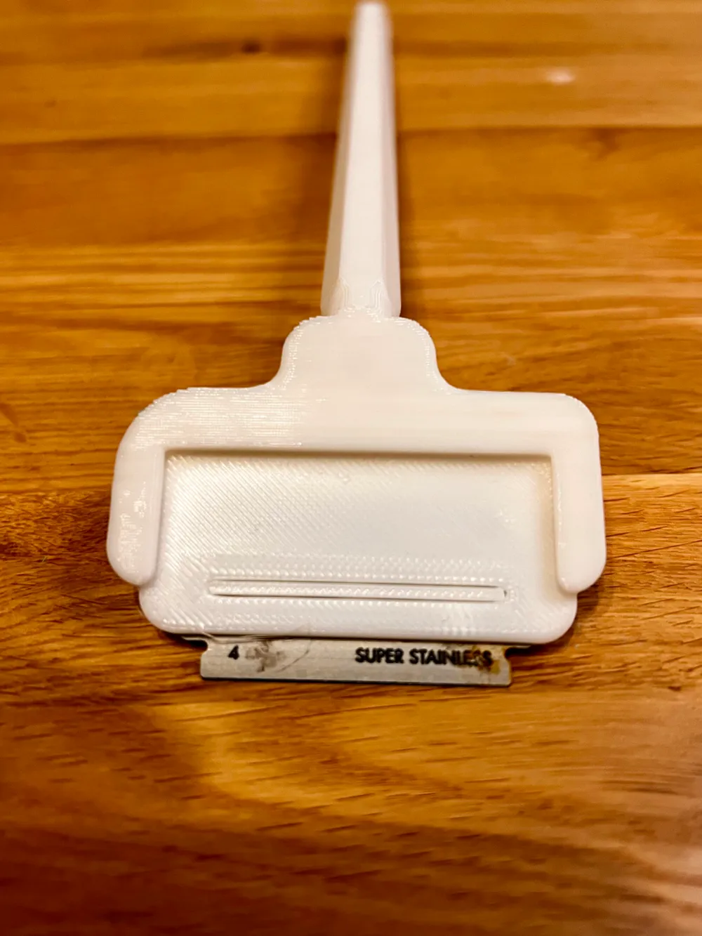 Aquarium Algae Scraper - Razor Blade Holder by delibelli MakerWorld ...