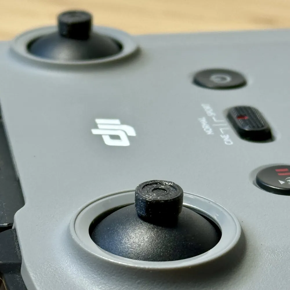 Micro joysticks pour radiocommande DJI Mini 3 Pro par Geoff - MakerWorld