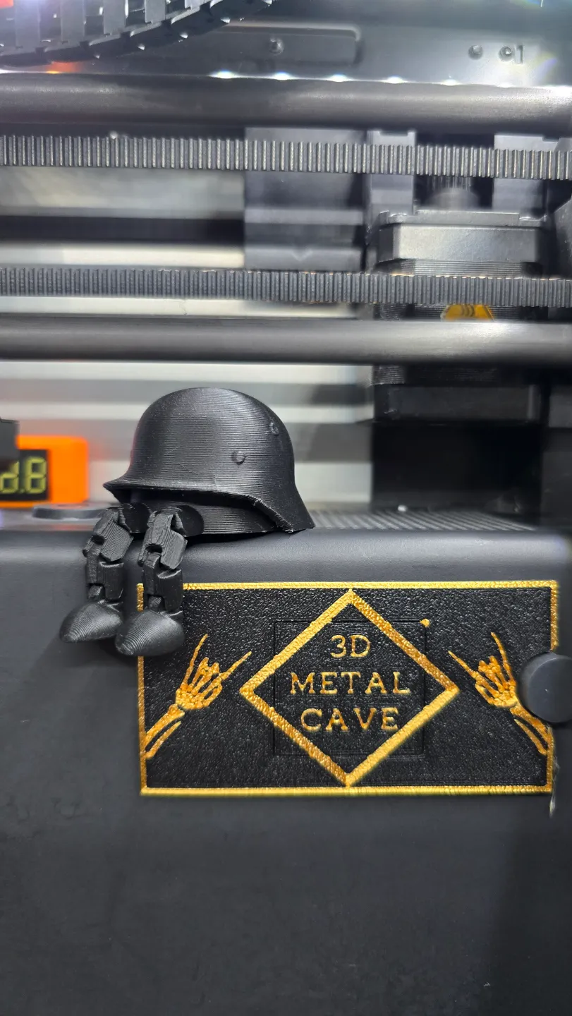 ERIKA HELM, Lord Helmchen Flexible Legs Steel Helmet - Free 3D Print ...