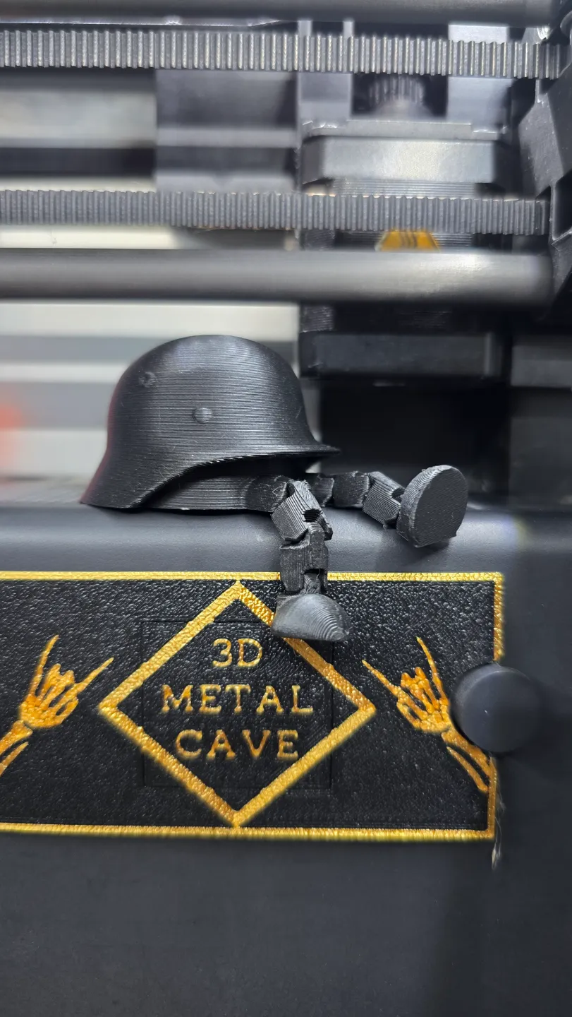 ERIKA HELM, Lord Helmchen Flexible Legs Steel Helmet - Free 3D Print ...