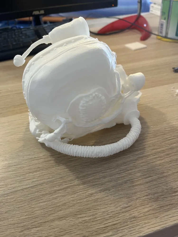 Casque Fallout t-60b - Modèle d'Impression 3D Gratuit - MakerWorld