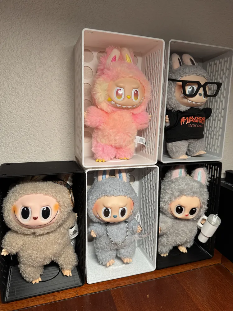 Labub u Display Case - Stackable (A1 Mini) by Jav MakerWorld: Download ...