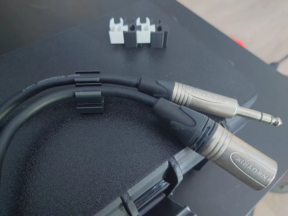 Cable Snap connector by Rick Valcon - MakerWorld