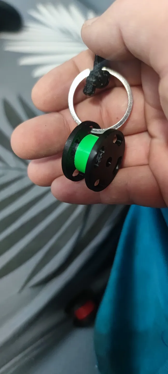 Spool keychain/sample-No ams necessary by thedecember87 - MakerWorld