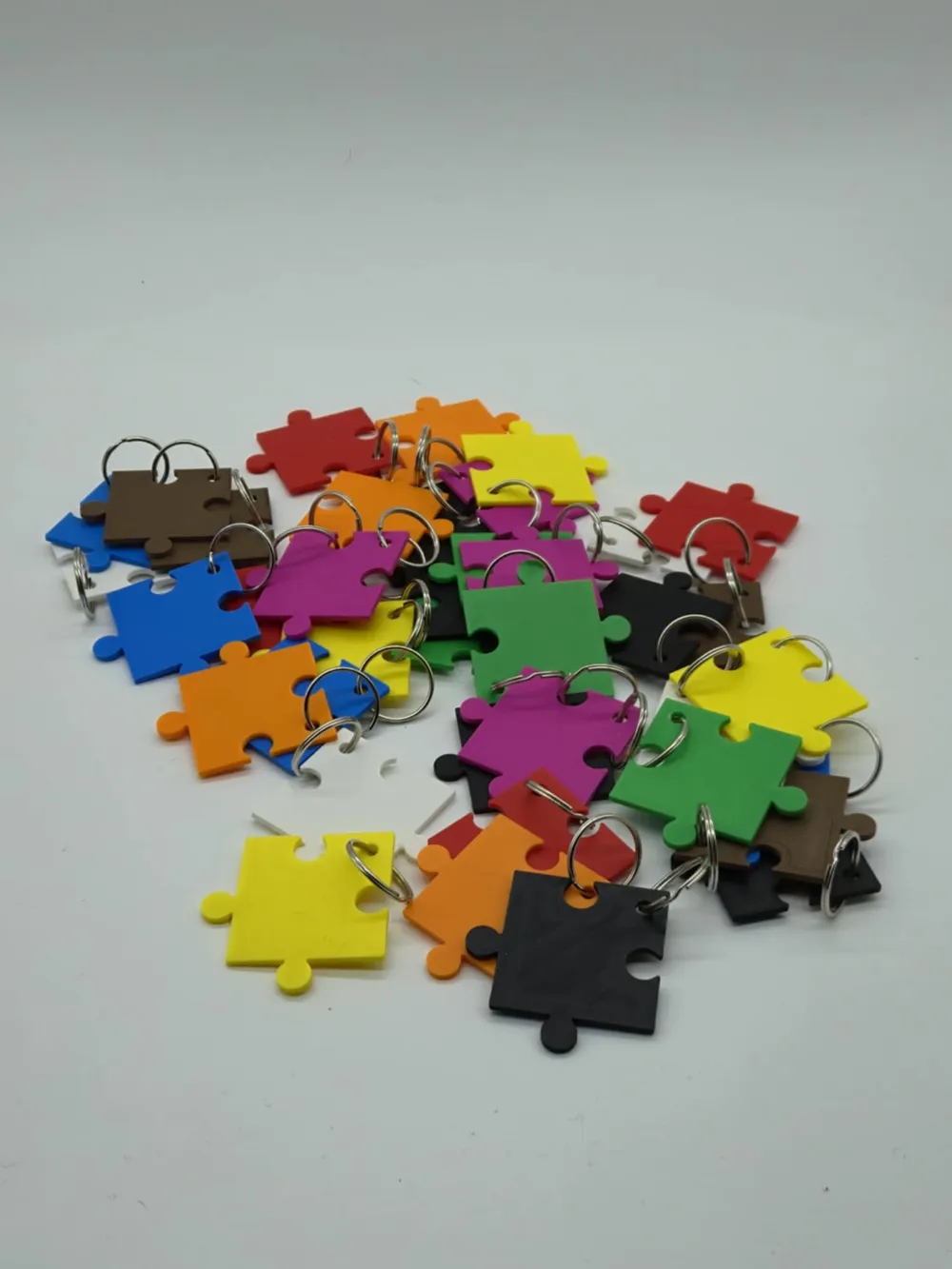 Puzzle Keychain – We All Fit Together by MakerShed MakerWorld: Download ...