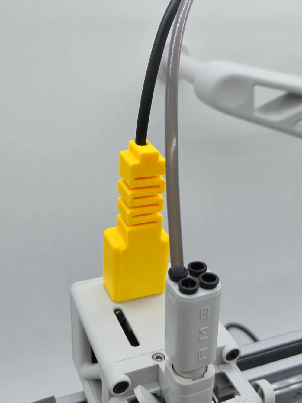 A1 / A1 Mini Cable Guide - Free 3D Print Model - MakerWorld