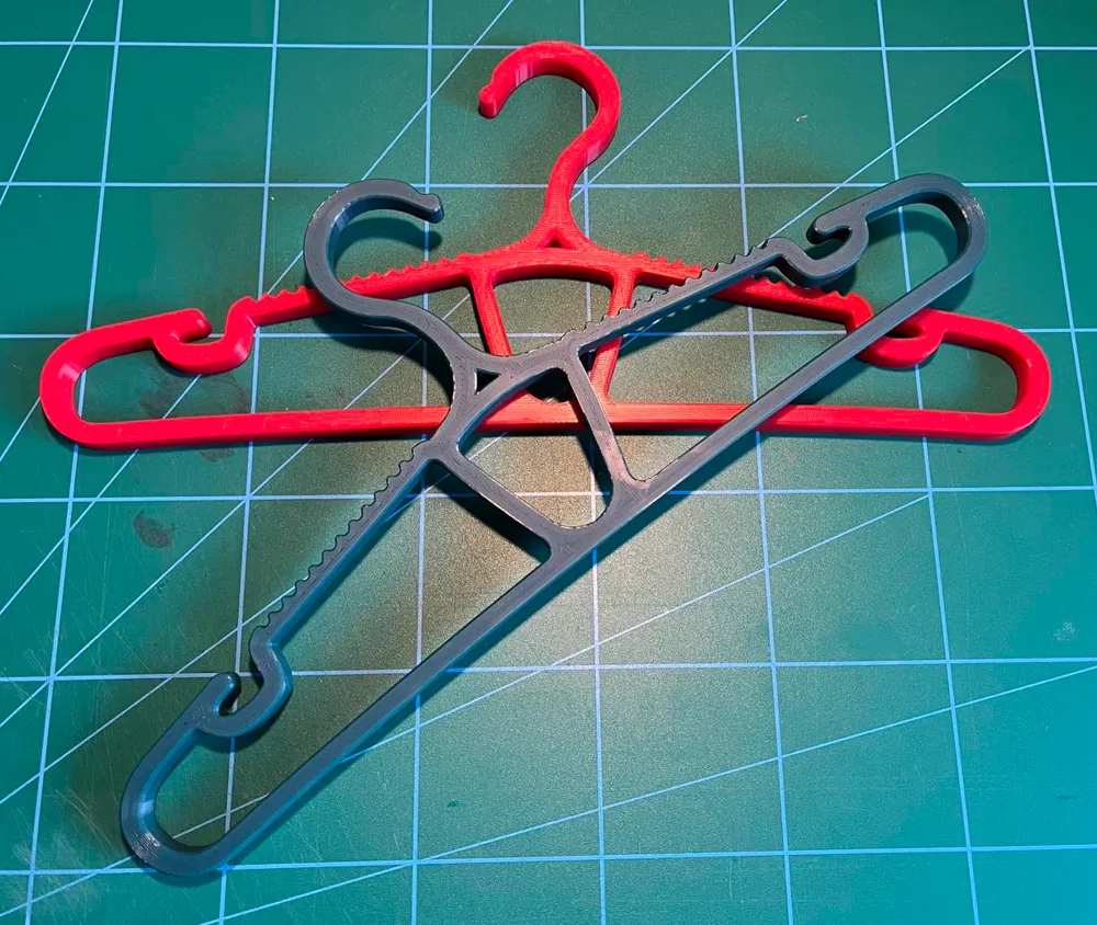 Coat hanger - scale to size - very strong by Bluerocke7 MakerWorld ...