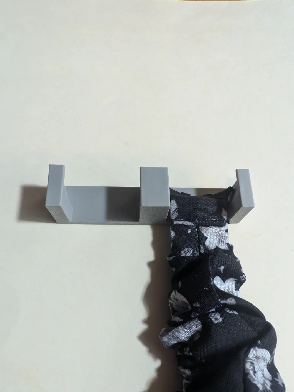 Google Pixel Watch 3 45mm band holder by Adrian - MakerWorld