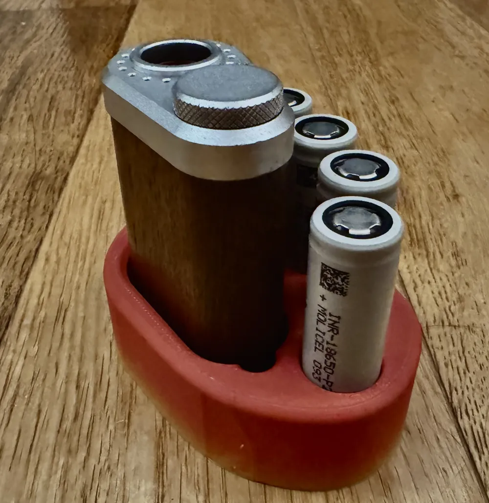 Tiny Might 2 and 18650 Stand - Free 3D Print Model - MakerWorld