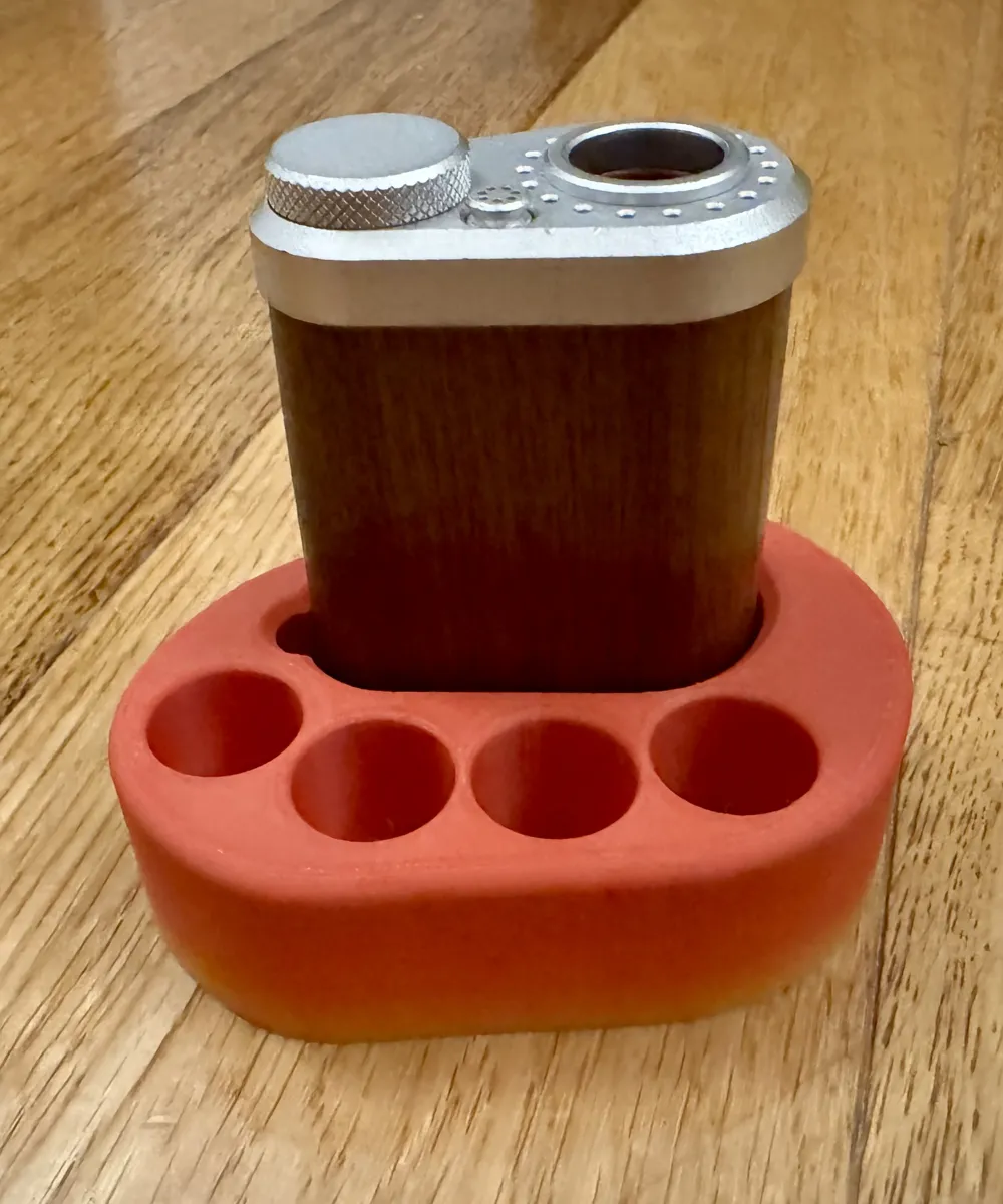 Tiny Might 2 and 18650 Stand - Free 3D Print Model - MakerWorld