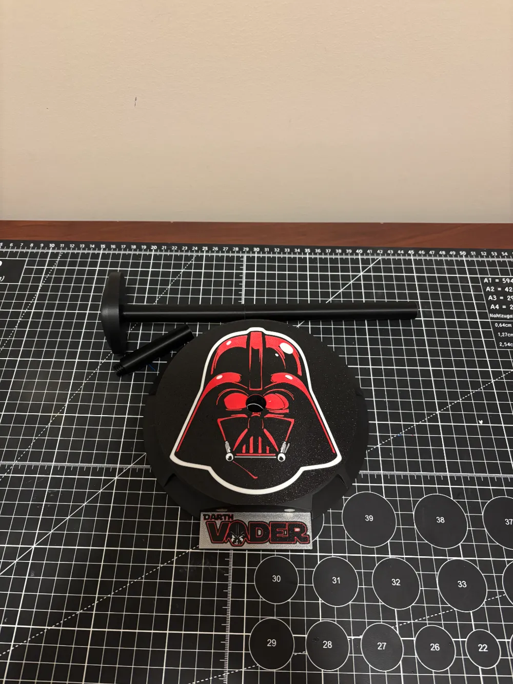 Darth Vader Helmet Stand by Triple B 3D - MakerWorld