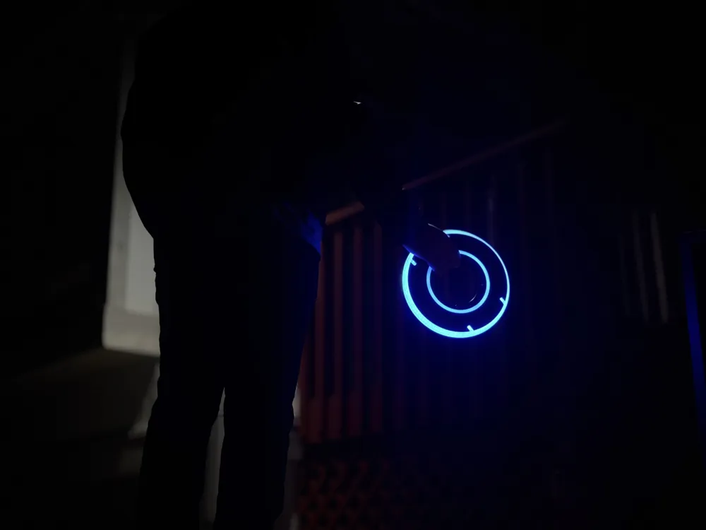 Tron Identity Disc - Sound and lights prop kit - Free 3D Print Model ...
