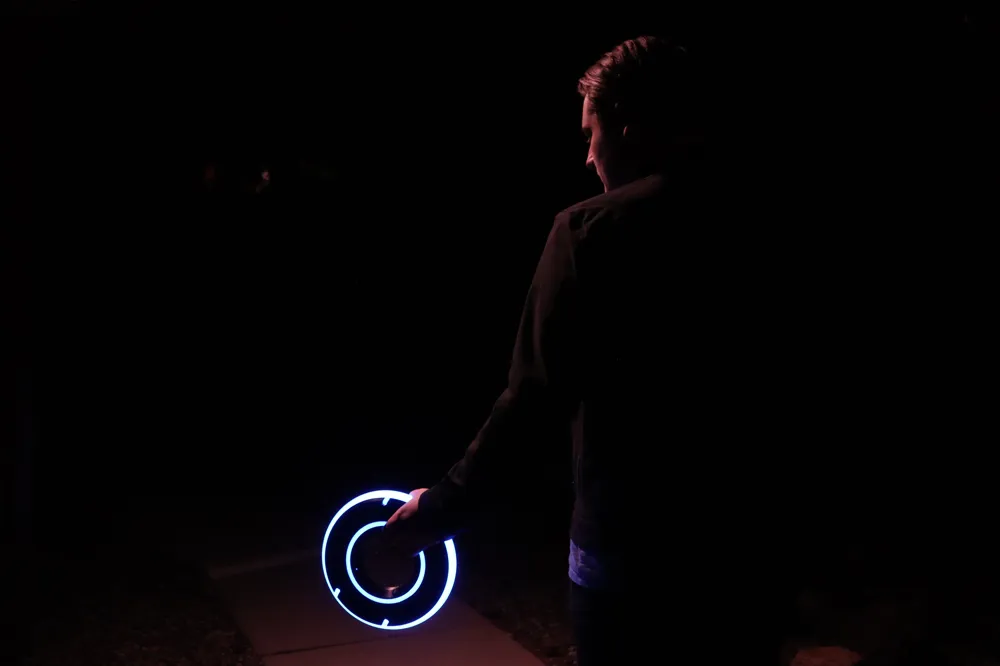 Tron Identity Disc - Sound and lights prop kit - Free 3D Print Model ...