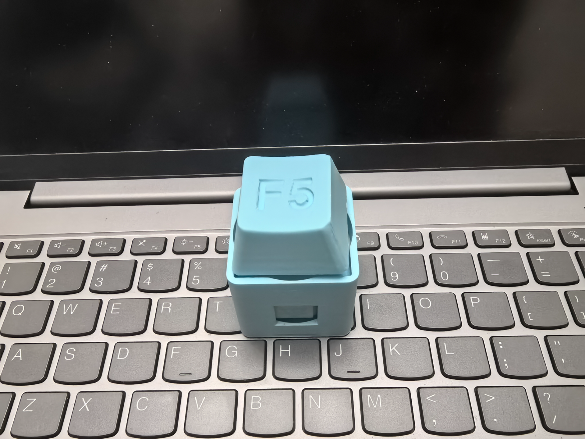 F5 Refresh Mood (Press-to-Release Keycap) by user_1738807127 - MakerWorld