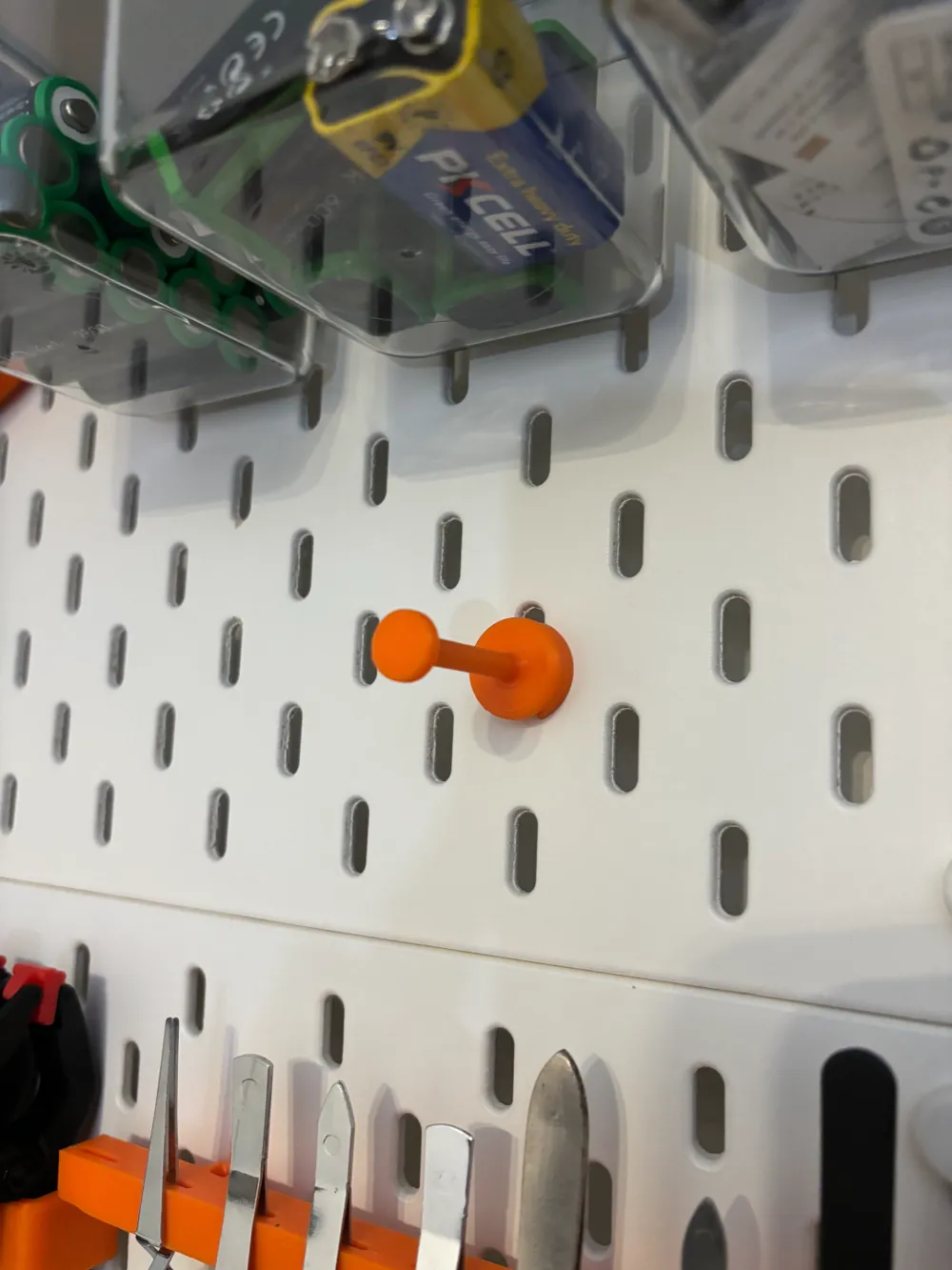 Skadis round hook by Kai - MakerWorld