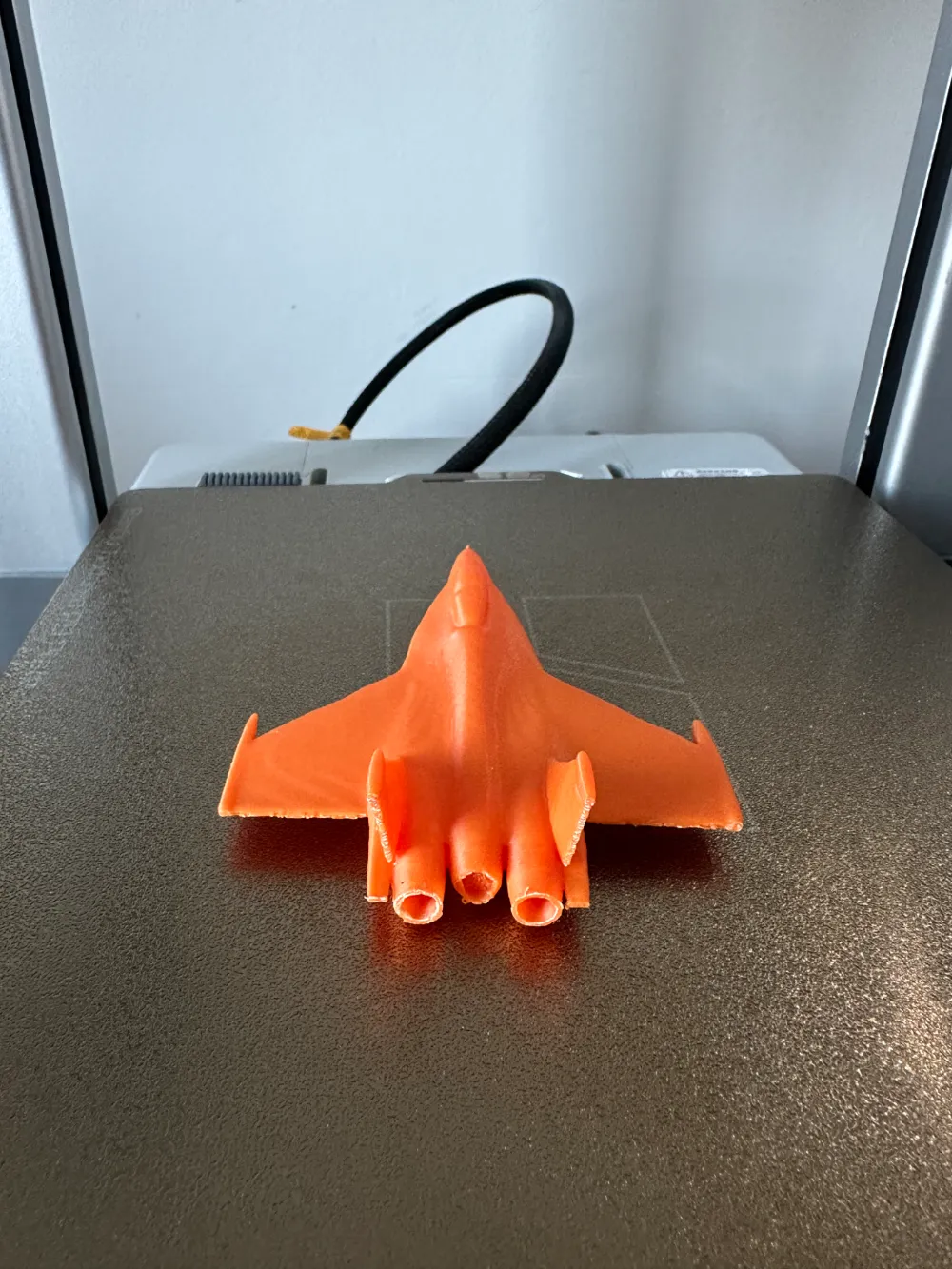 Fighter jet (Public Domain) - Free 3D Print Model - MakerWorld