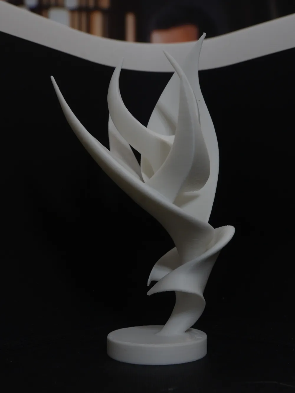Celestial Bloom – A High-Design Floral Sculpture by KvK Design ...