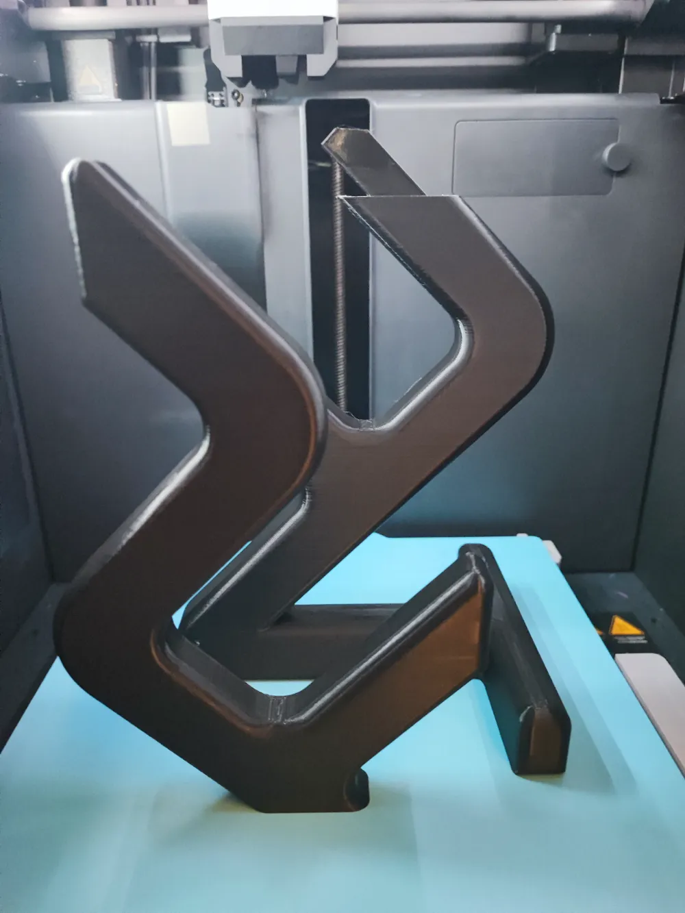 Modern Toilet Paper Holder - Free 3D Print Model - MakerWorld