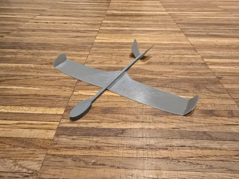 Fast flying plane V2 by Jonathan - MakerWorld