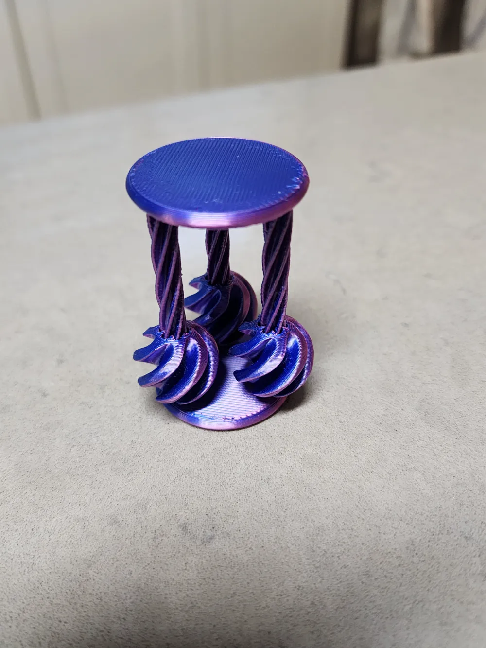 Triple Tower Fidget by SunM - MakerWorld