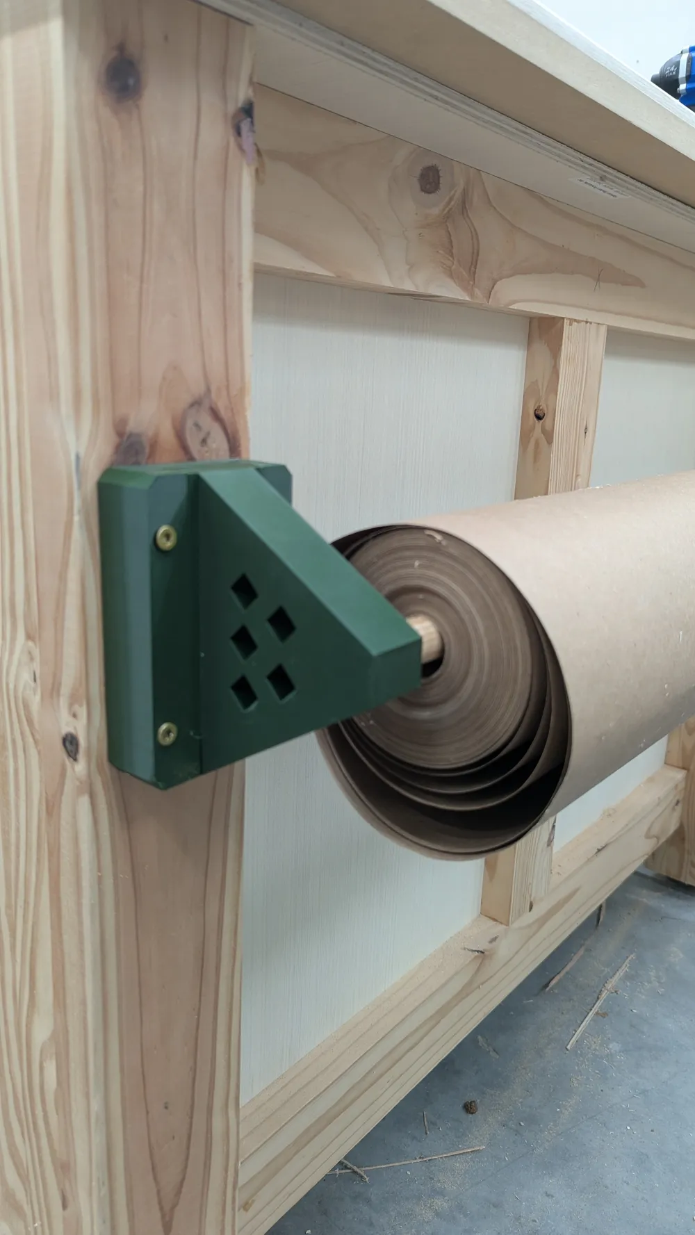 Workbench Dowel Paper Roll Holder - Free 3D Print Model - MakerWorld