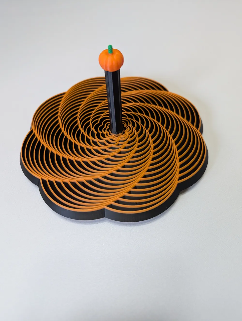 Halloween pumpkin Fidget - Free 3D Print Model - MakerWorld