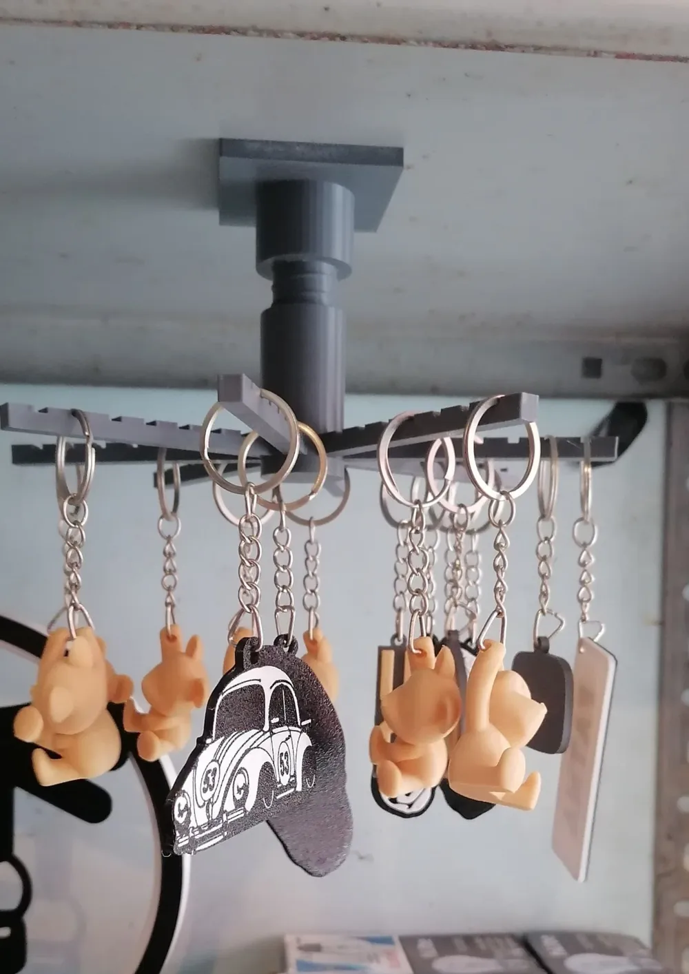 Keychain display rotating and stackable Remixed by medrex MakerWorld ...