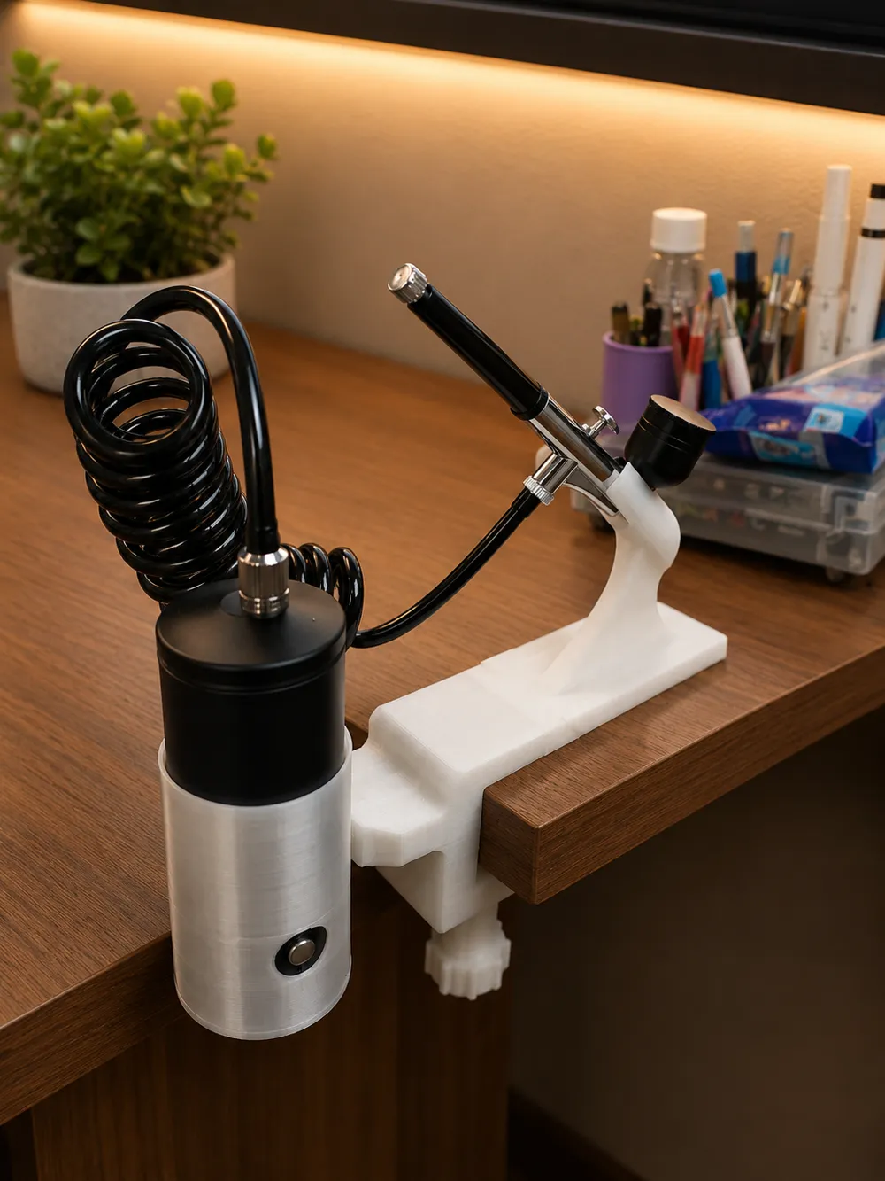 Portable Airbrush Holder with Table Clamp - Free 3D Print Model ...