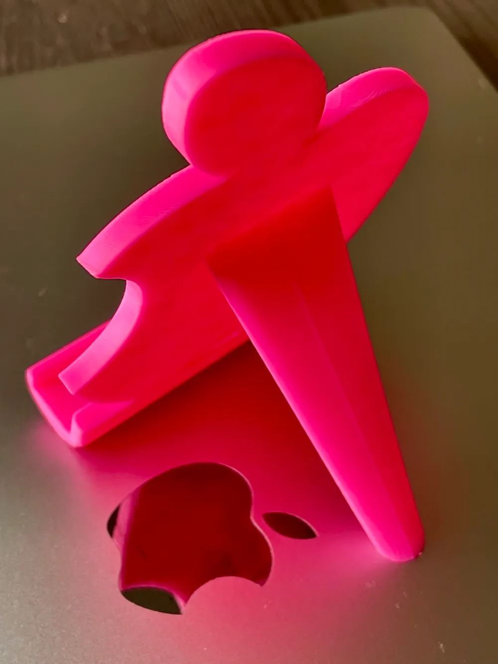 Stand phone by Ivan - MakerWorld