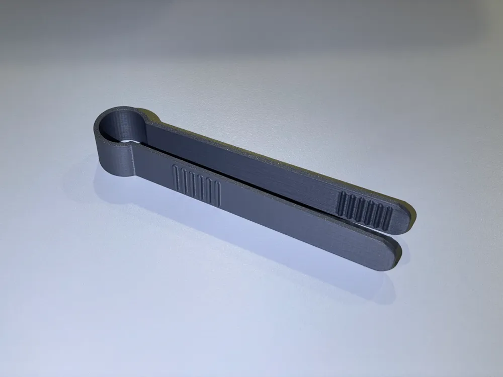 Snack Grabber Tongs by Mora_Studio MakerWorld: Download Free 3D Models