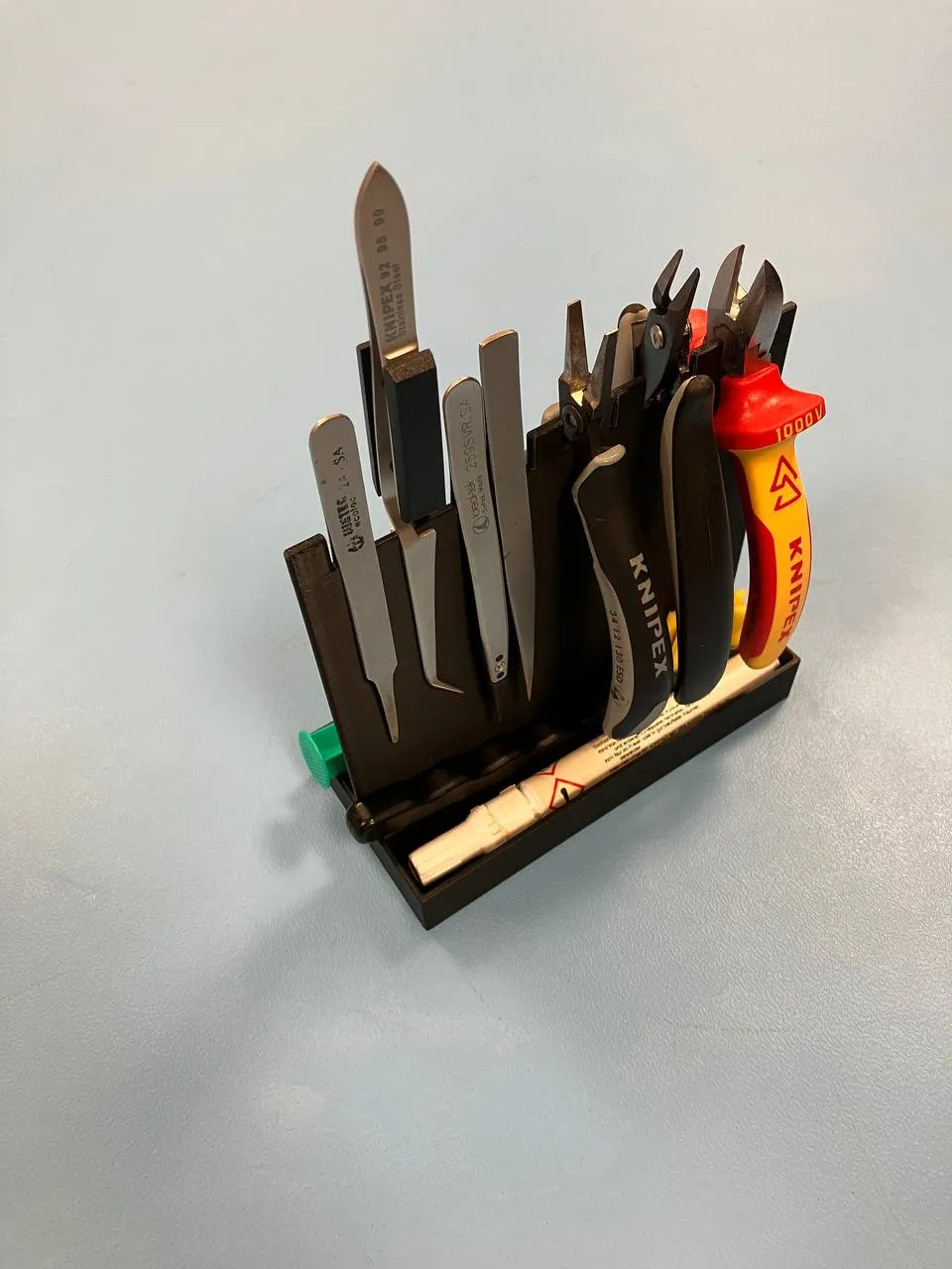 Desktop-Organizer for Tools by ClinkzZ90MakerWorld: Download Free 3D Models