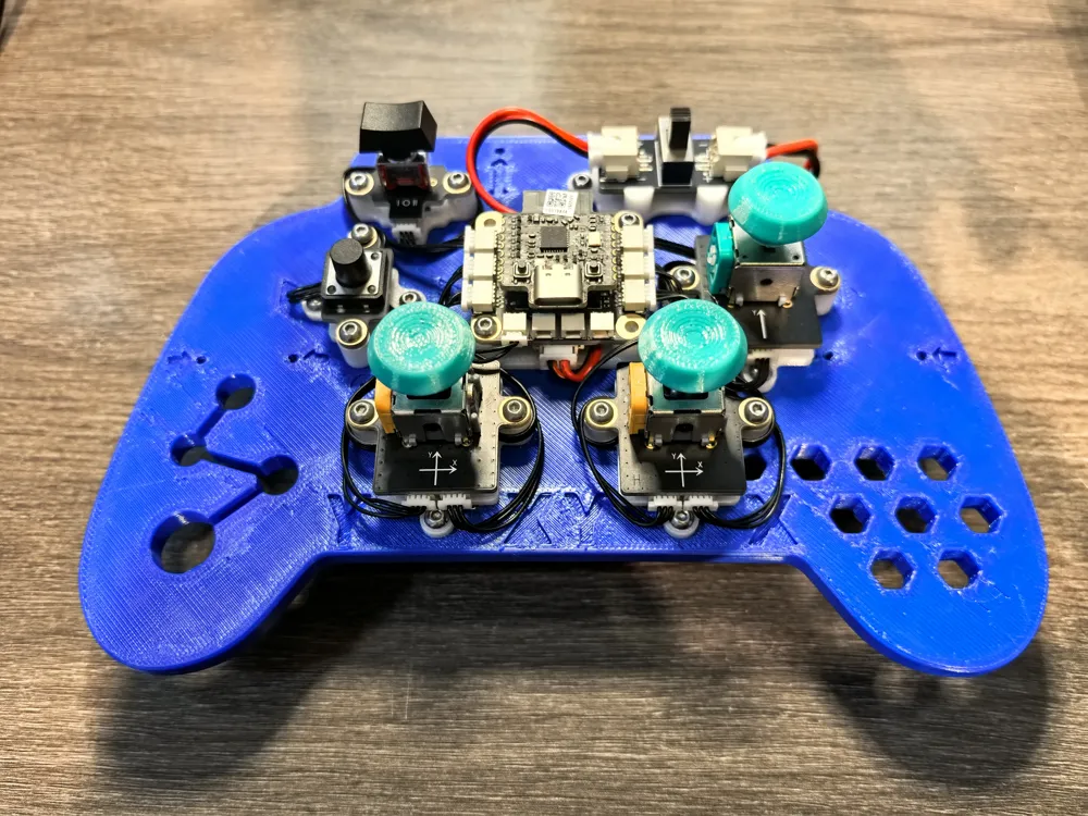 CyberBrick remote control - modular installation with customizable key ...