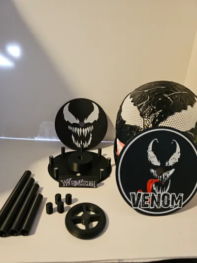 Venom Helmet stand w/changeable face plates by bbush362 MakerWorld ...