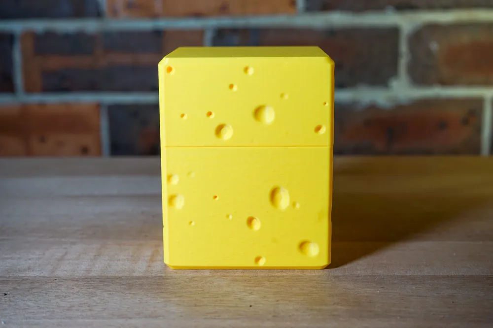 Cheese - Hinged MTG Commander Deck box - Free 3D Print Model - MakerWorld