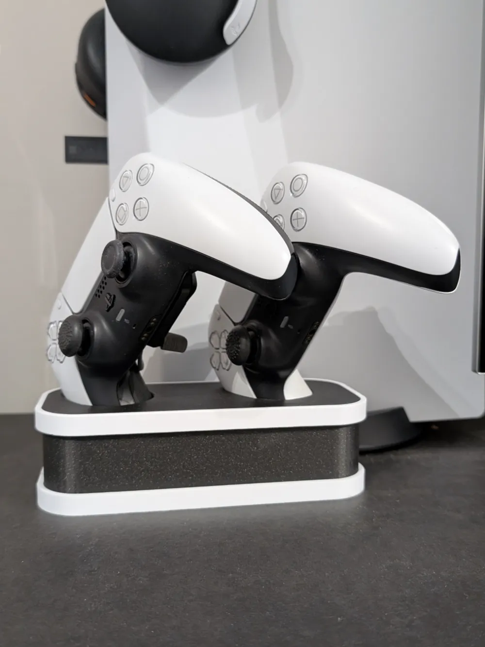 Dualshock 5 double stand by Bumblebee MakerWorld: Download Free 3D Models