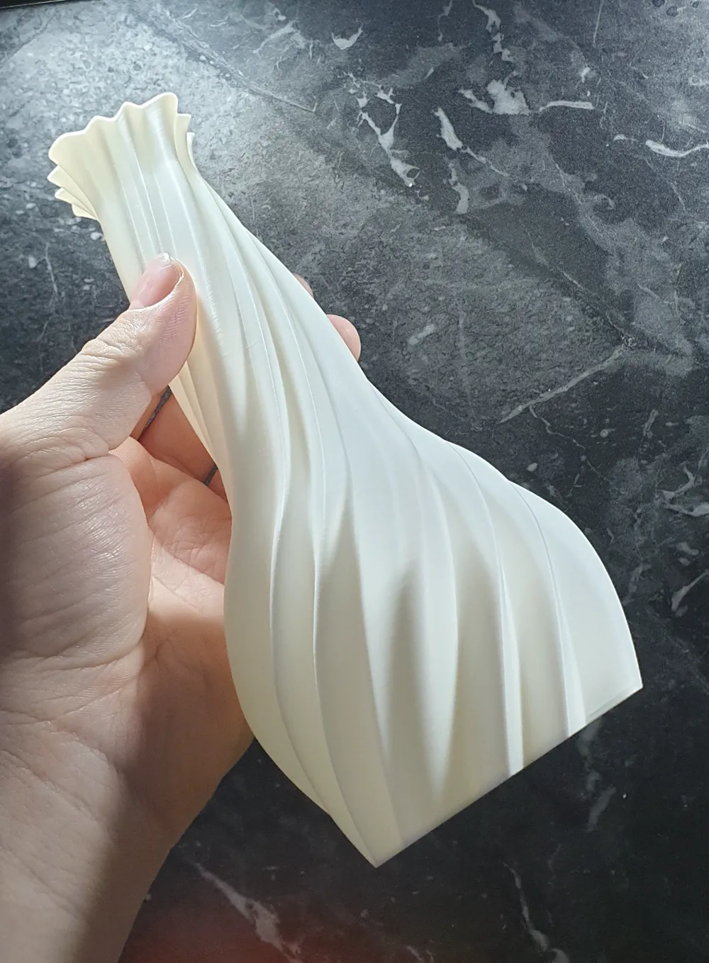 Twisted Vase / Makerlab Make My Vase by Senlos MakerWorld: Download ...