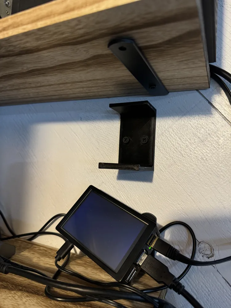 Raspberry Pi wall mount by Andy MakerWorld: Download Free 3D Models