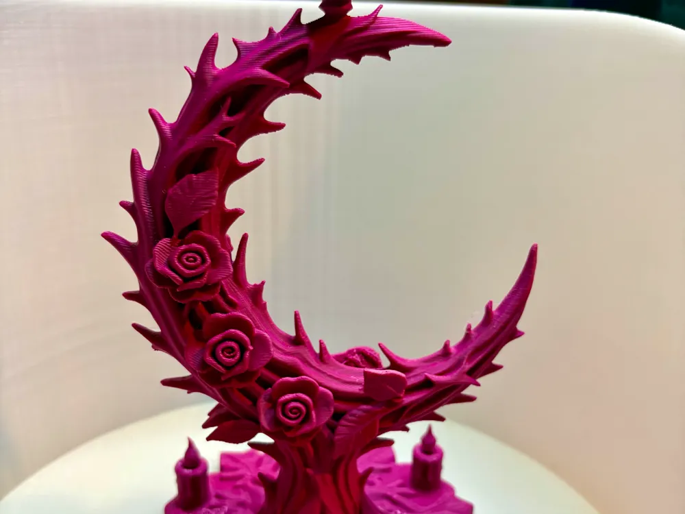 Rose-Thorn Crescent Altar - Free 3D Print Model - MakerWorld