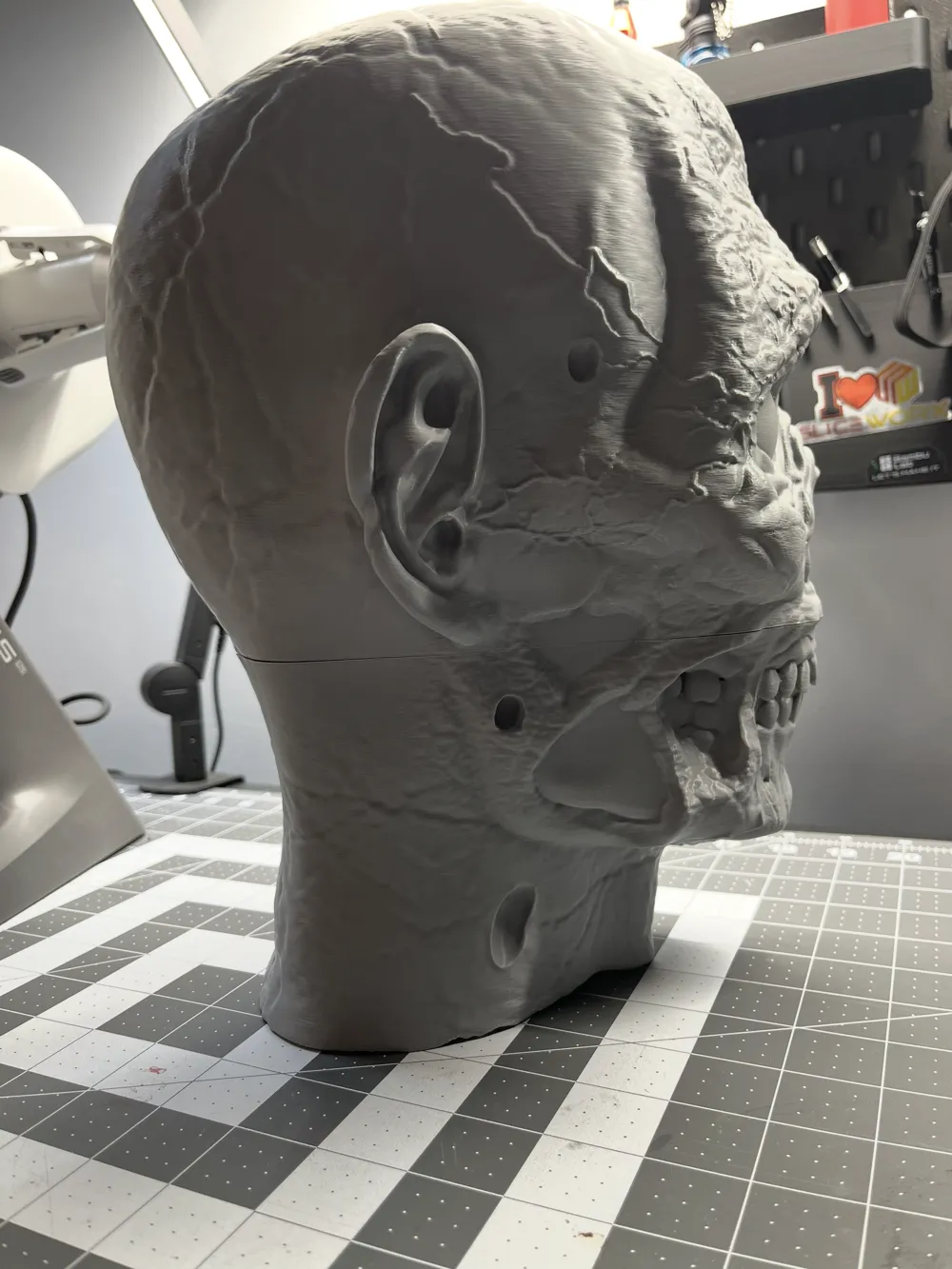 Life size Zombie head by DeKorverArt MakerWorld: Download Free 3D Models