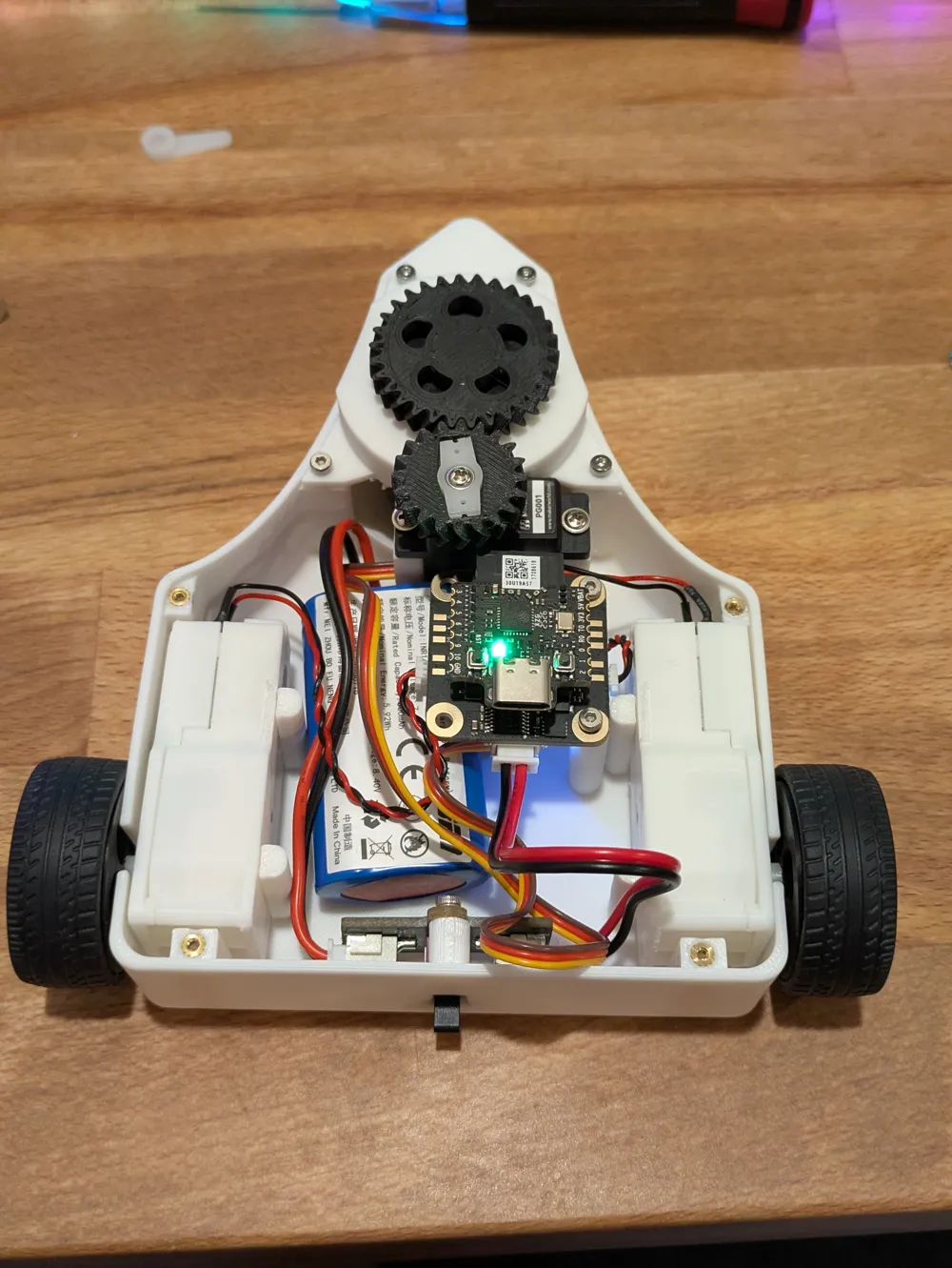 "Pinch Hazard" - Mini Bot - Free 3D Print Model - MakerWorld